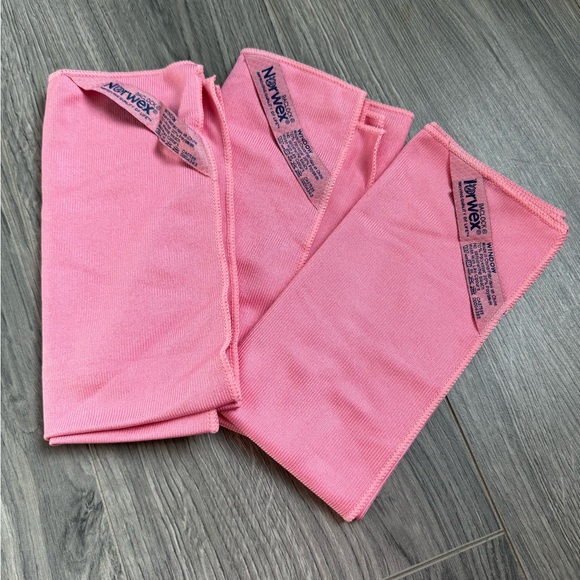 Norwex | Kitchen | Norwex Pink Window Cloth Limited | Poshmark